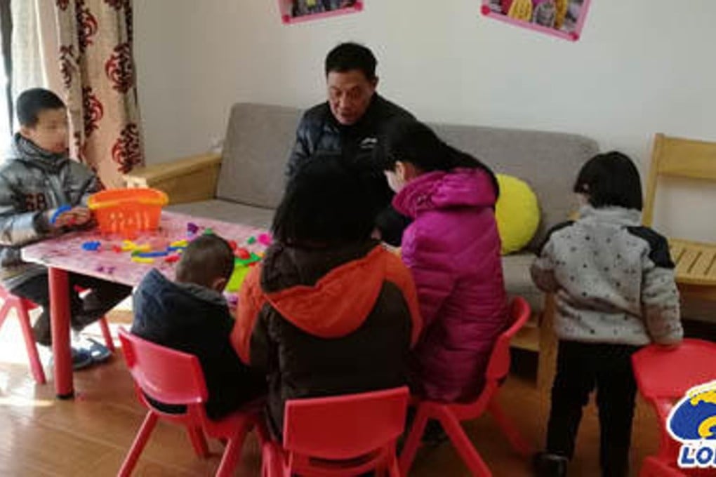 Chinese couple celebrates 10 years of fostering orphans with special ...
