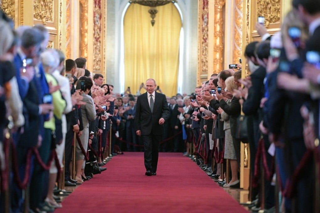 putin walking through kremlin