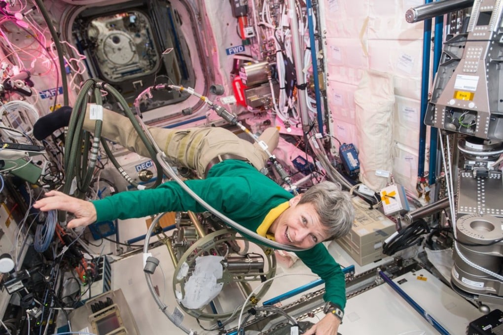 how do astronauts pee