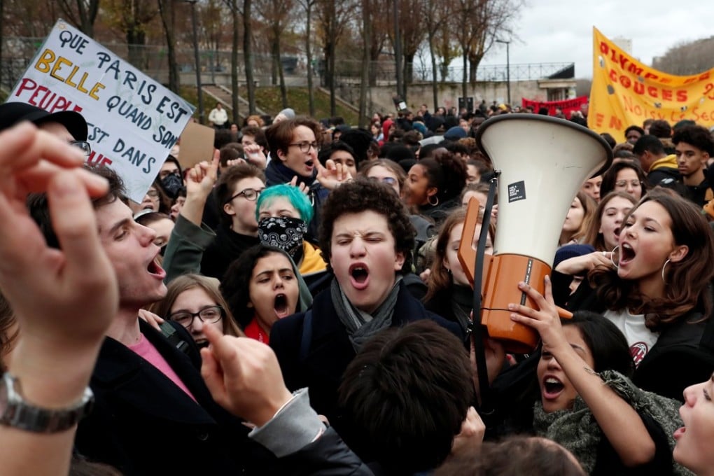 Eiffel Tower, shops, monuments to close as fears of Paris protest ...
