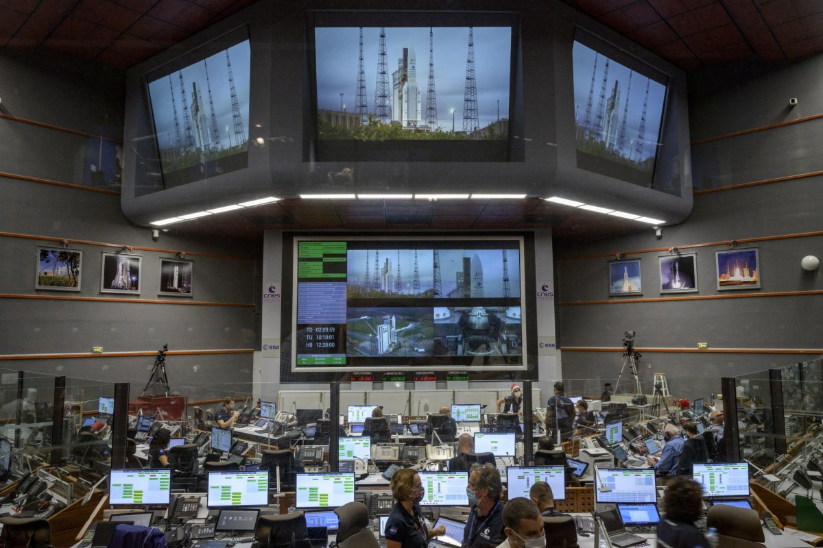 Jupiter 2 Flight Control Station