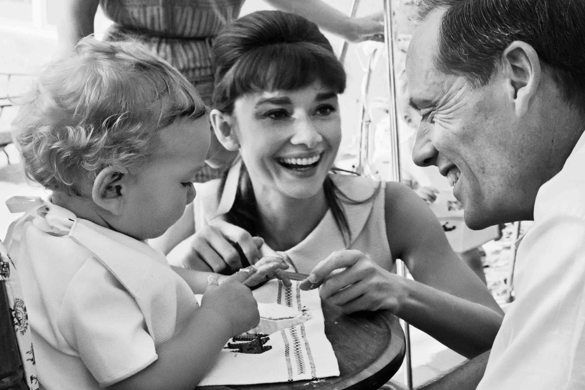 Audrey Hepburn exhibition by famed US photographer Bob Willoughby ...