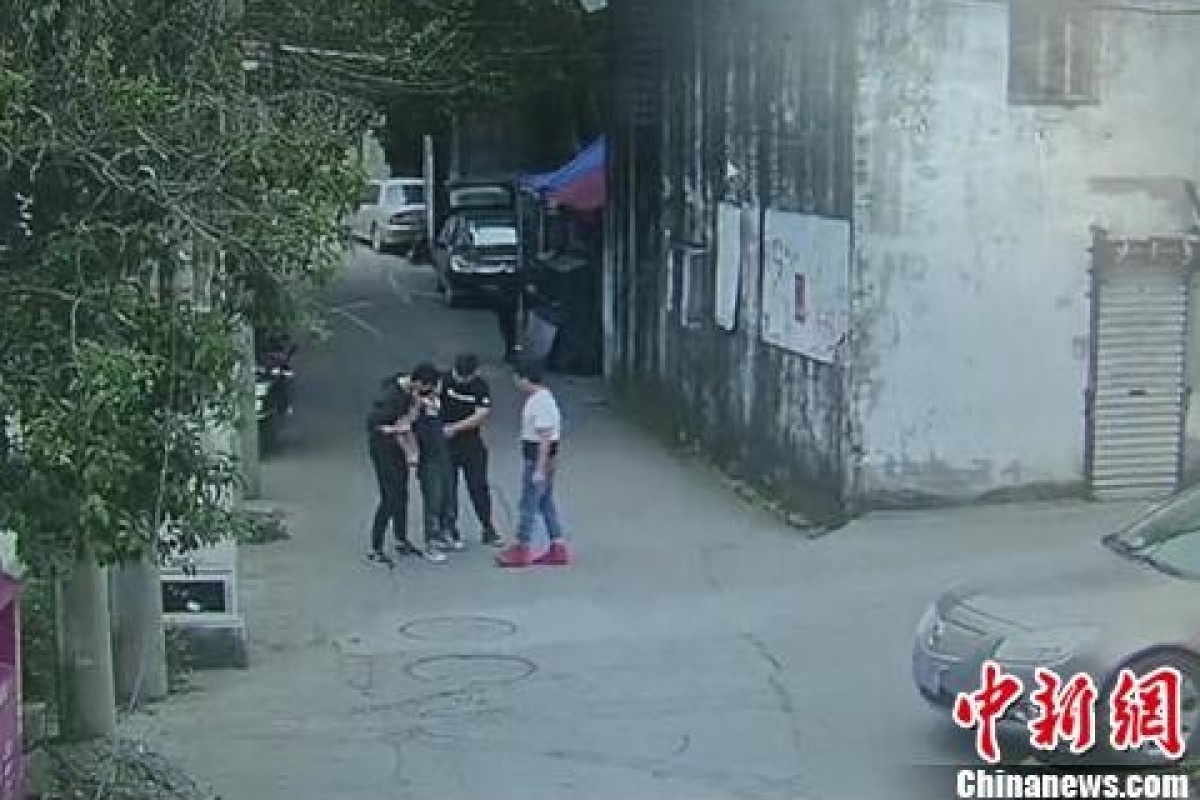 The killer, the kebab shop and the Chinese police officer who sniffed ...