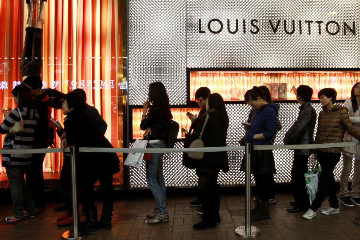 Hongkongers love to queue but patience has a price – what are we ...