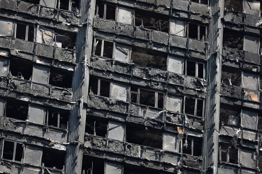 apartment fire uk