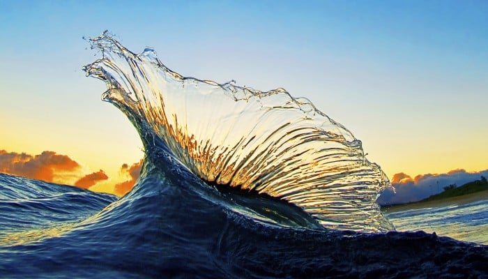 Hawaii photographer finds fine art in massive Pacific waves | South ...