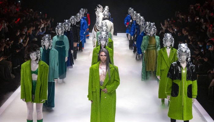 Glitz and glamour returns to Beijing for China Fashion Week 2023 ...