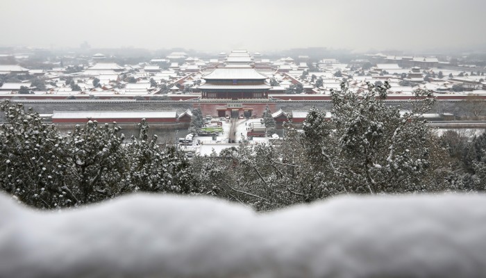 First snow falls in Beijing as snowstorm hits parts of China | South ...