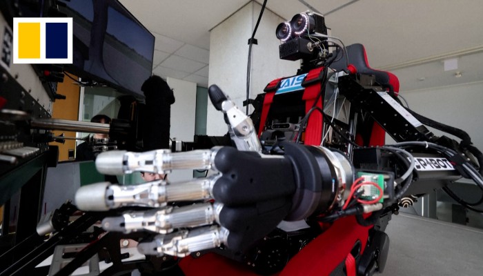 Korean researchers unveil world’s first humanoid robot pilot | South ...