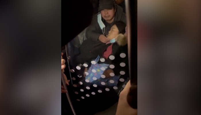 Over 100 injured in Beijing commuter train mishap blamed on icy track ...