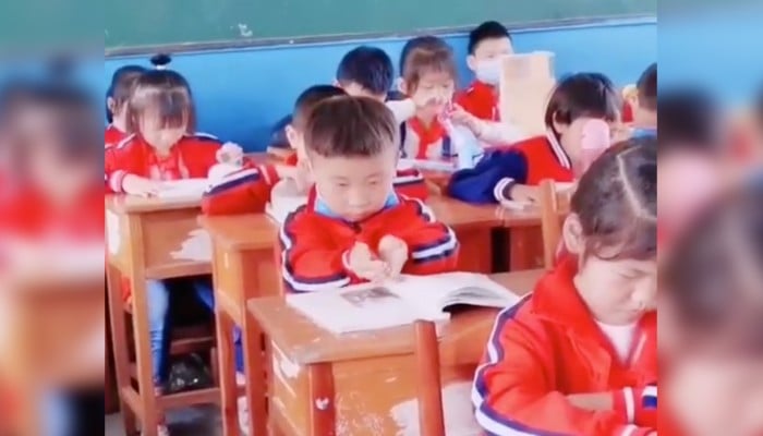 kid absorbing knowledge