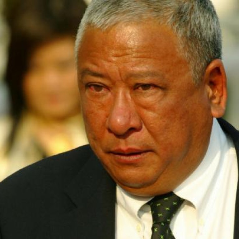 Archie da Silva offers prayer for fugitive who ran off with millions ...