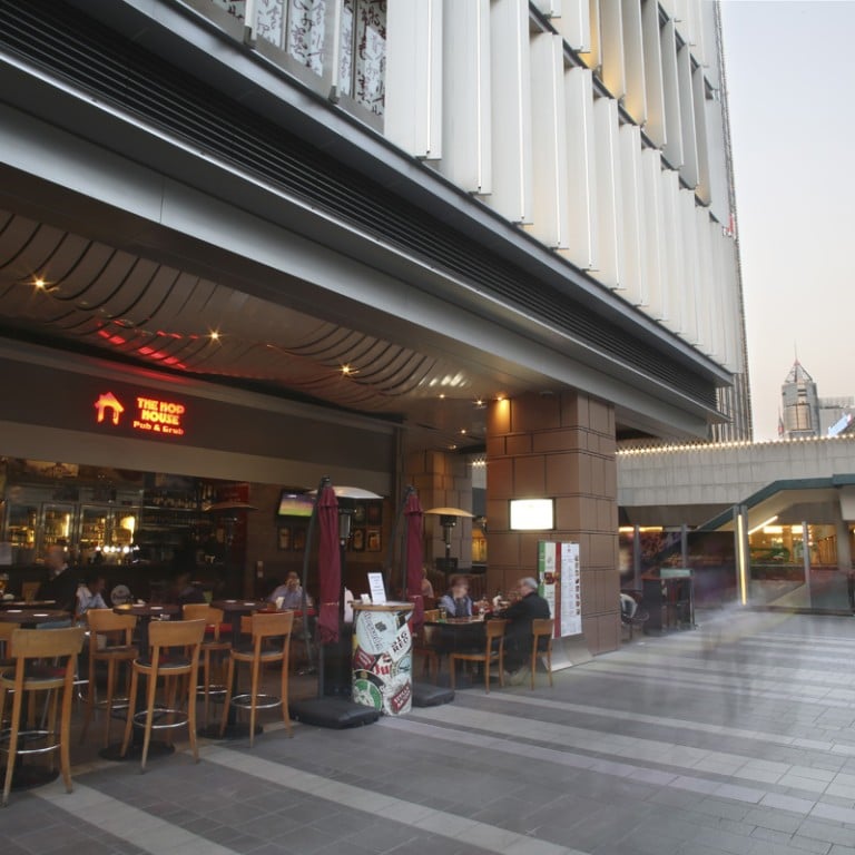 Brim 28 has outdoor space and pedestrian traffic, so where are all the ...