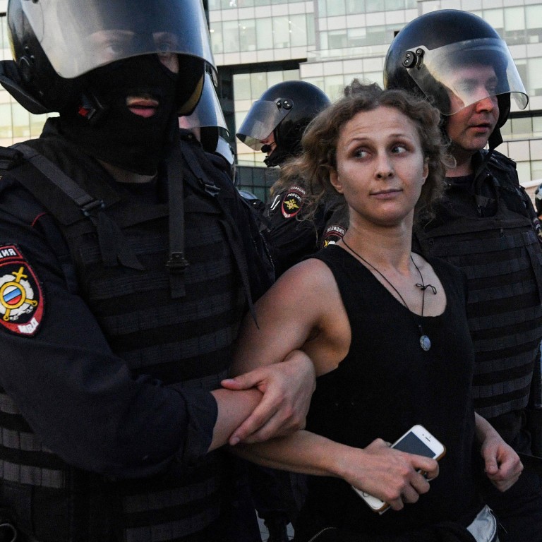 Pussy Riot Member Maria Alyokhina Escapes Russia Dressed As Food