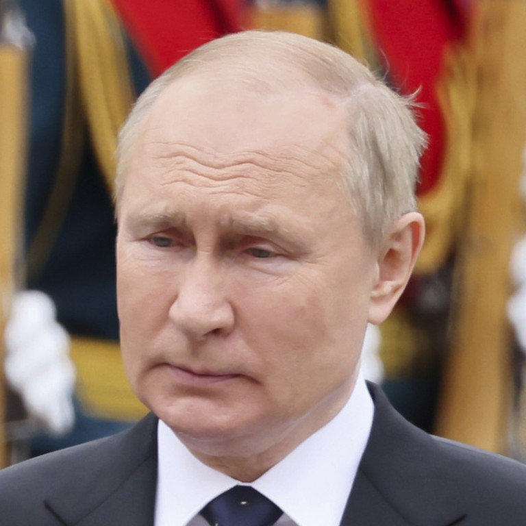Vladimir Putin says Russia will respond if Nato deploys troops in ...