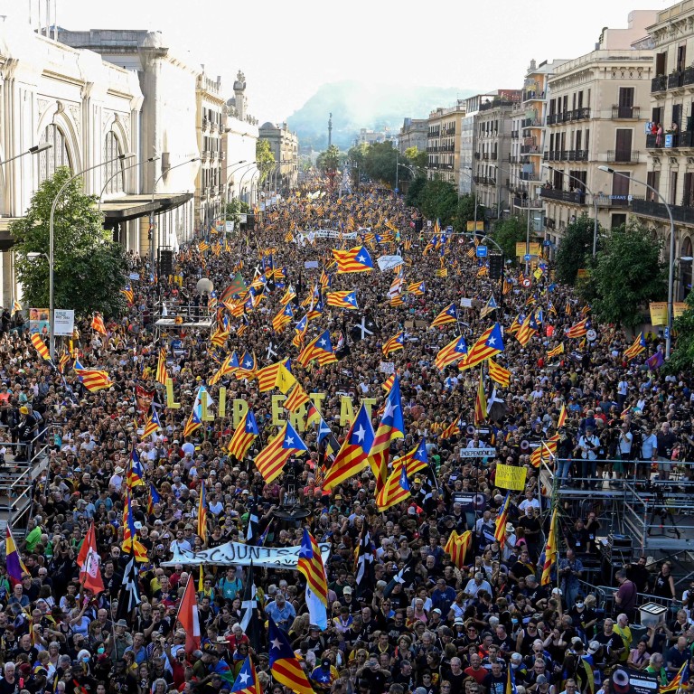 Tens of thousands of Catalonians rally in Barcelona for independence ...