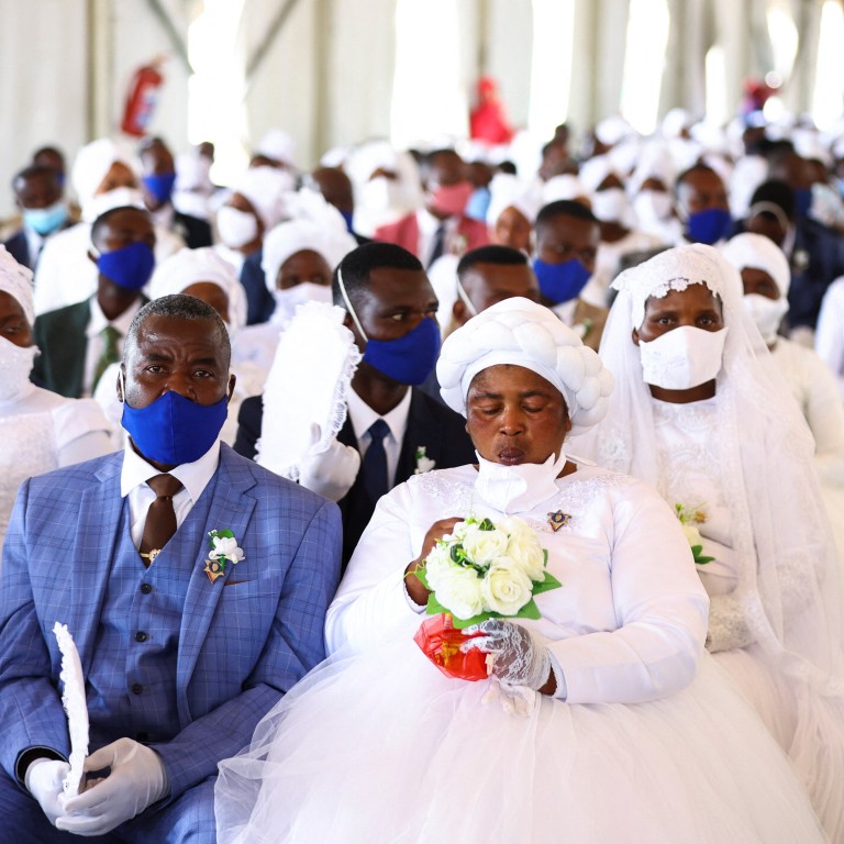 Hundreds of South African couples tie the knot in Easter mass wedding ...