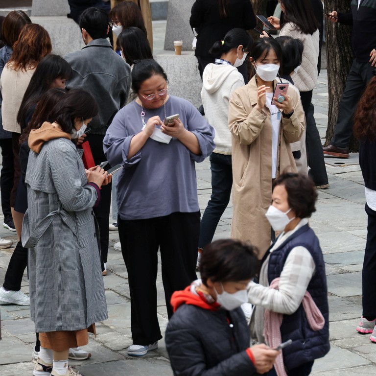 Struggling South Koreans tap the Toss app in pursuit of pennies, extra ...