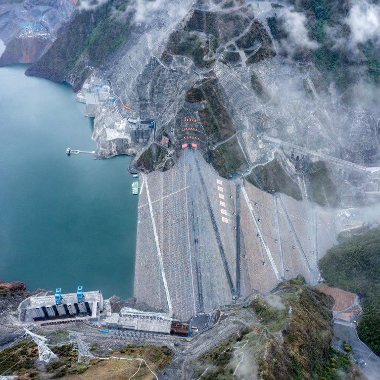 In China, world’s largest hybrid solar-hydro plant produces electricity ...