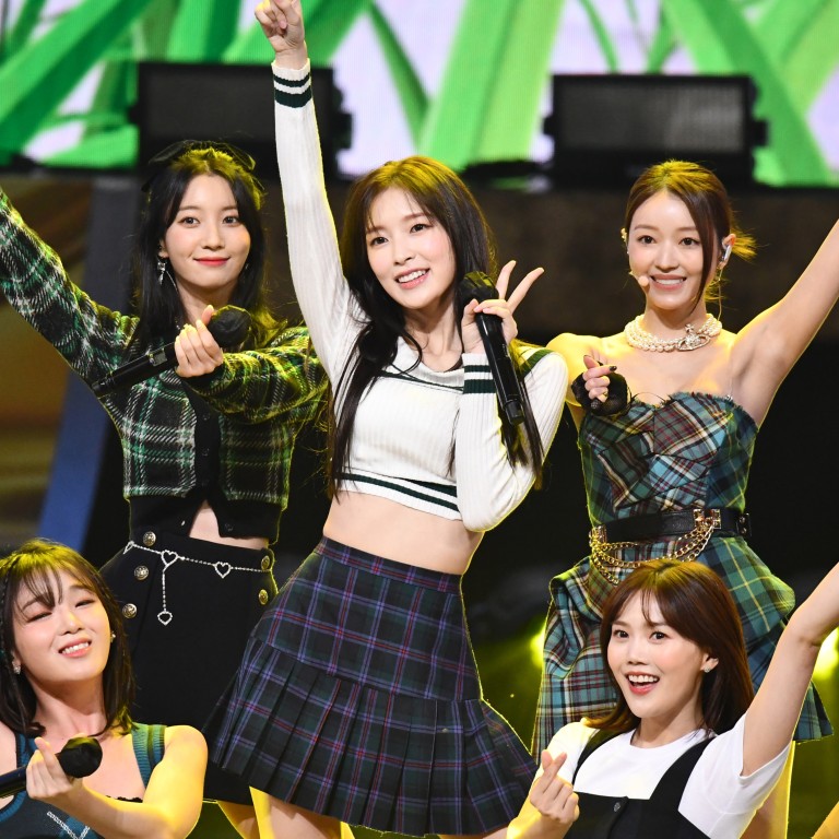 Oh My Girl return with new K-pop mini-album Golden Hourglass filled ...