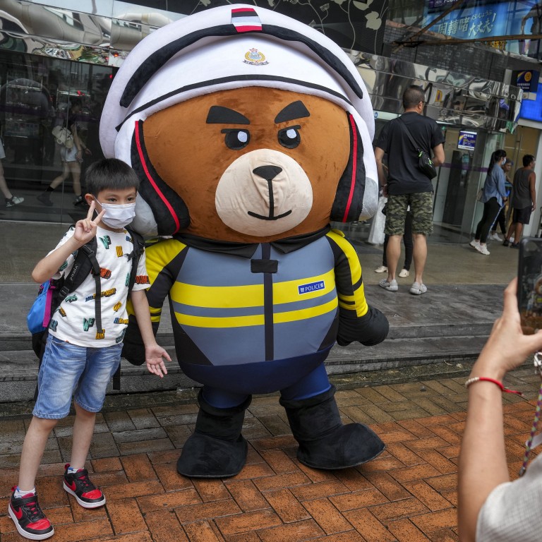 Hong Kong police to step up action against jaywalking, poor driving ...