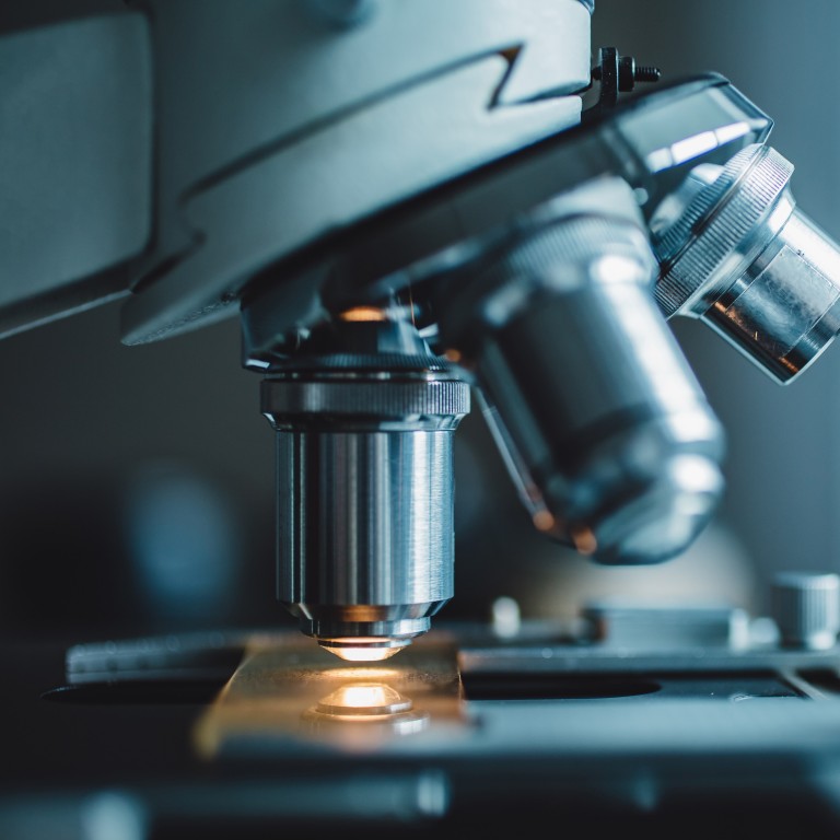 Chinese and British scientists create highest-resolution superlens ...