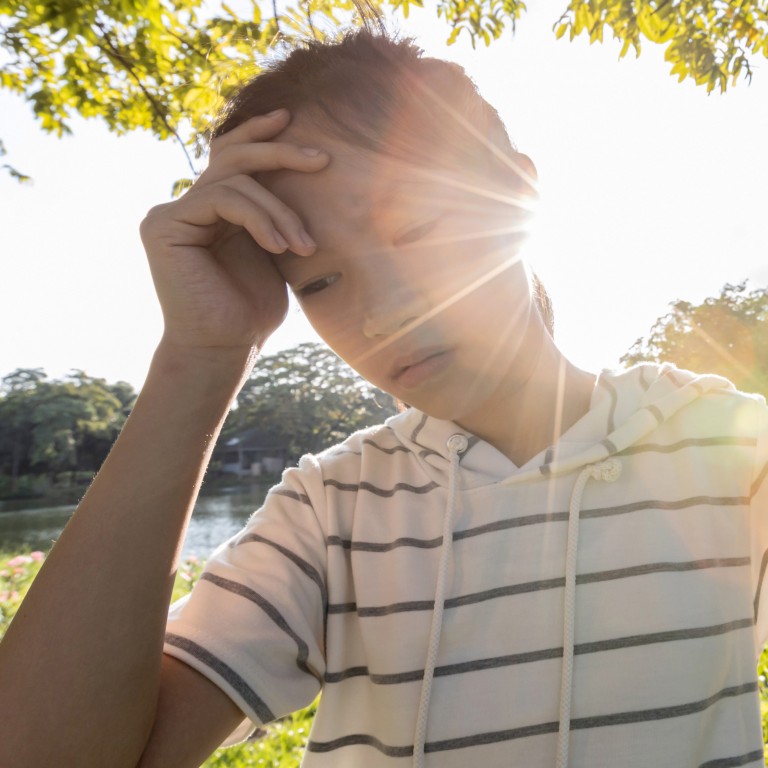 The difference between heatstroke and sunstroke, their symptoms, and ...