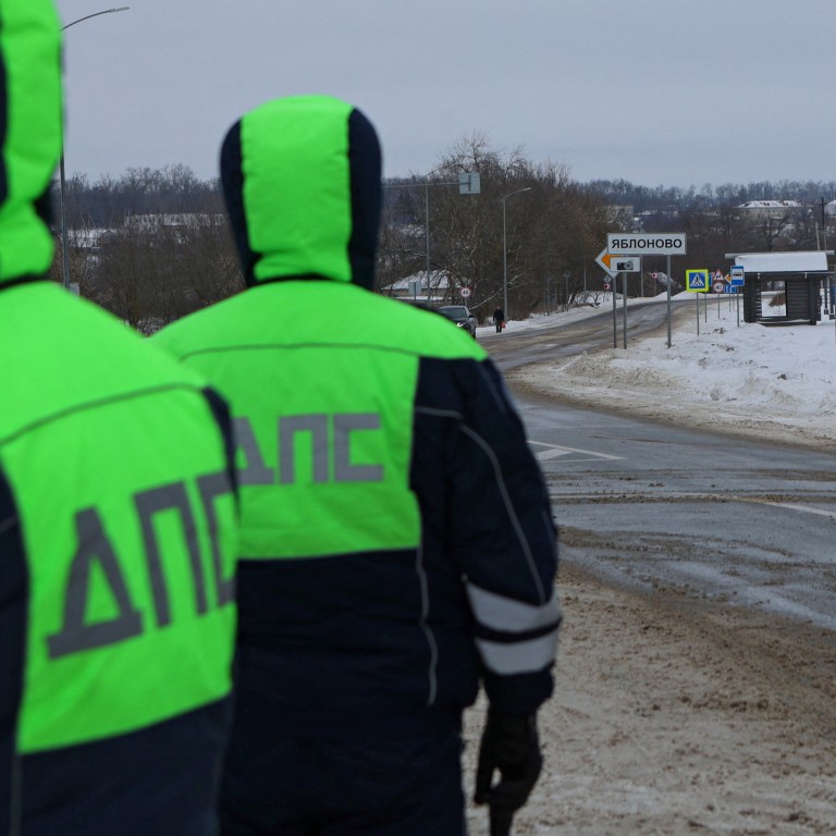 Russia Says Ukraine Given 15 Minute Warning On Pow Flight Black Boxes Found At Crash Site