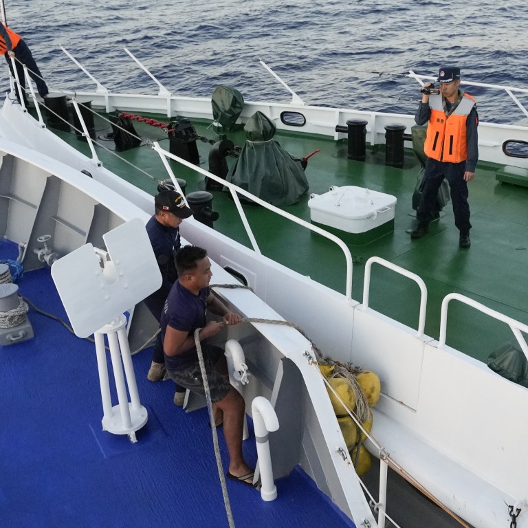 China Coast Guard, binangga at binomba ng tubig ang mga barko ng ... China Coast Guard, binangga at binomba ng tubig ang mga barko ng ...