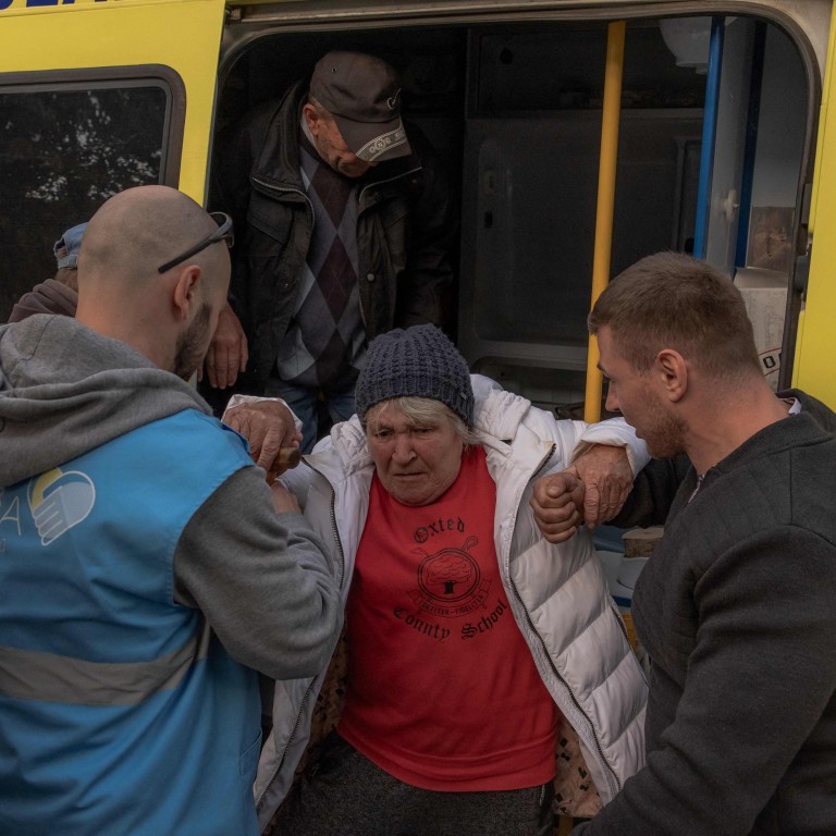 Thousands evacuated in Ukraine as Russia pounds border town | South ...