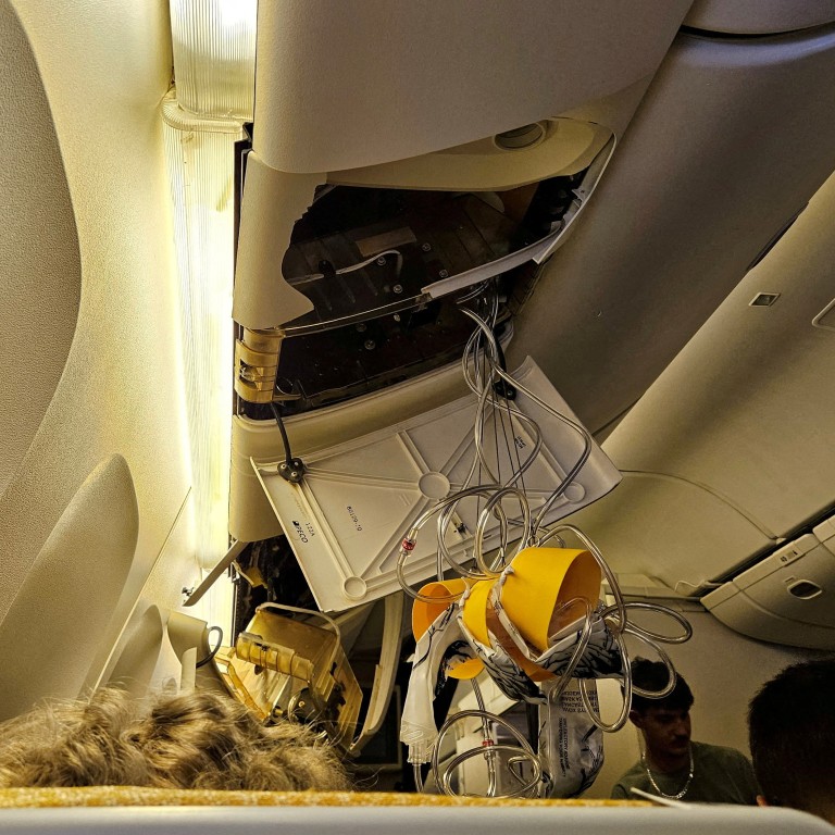 Singapore Airlines offers SQ321 victims at least US$10,000 compensation ...