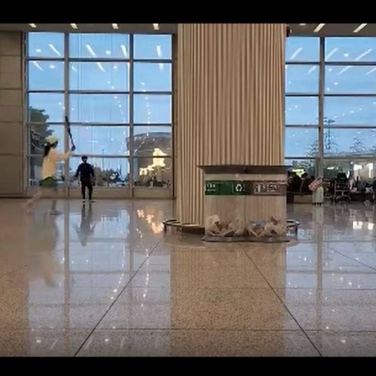 ‘Is this really Korea?’ Couple playing tennis inside Incheon airport ...