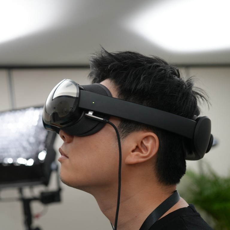 China-made Play For Dream’s headset is a cheaper, higher-resolution ...