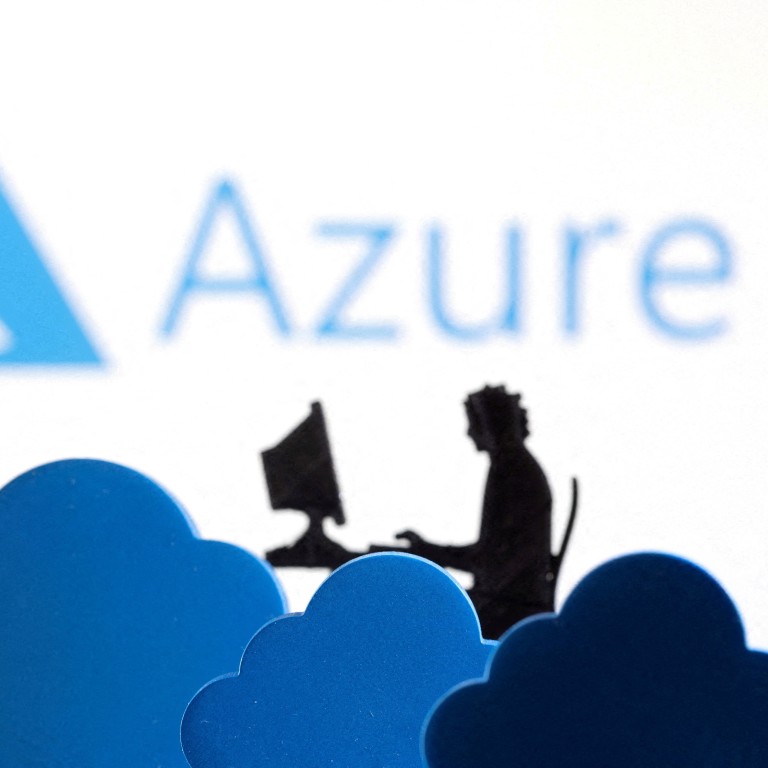 Microsoft cloud outage grounds hundreds of US flights before tech giant ...