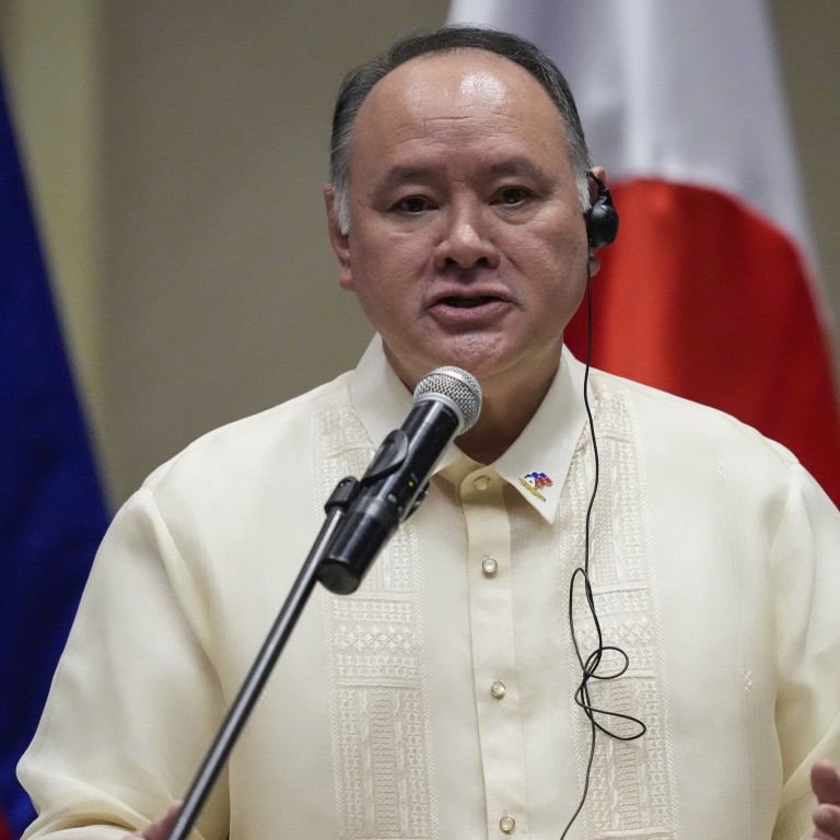 Philippines Broadens Defence Ties With Singapore Amid China Tensions