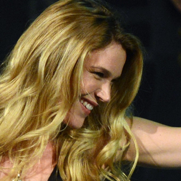 British singer Joss Stone plays ‘unofficial gig’ in North Korean bar ... British singer Joss Stone plays ‘unofficial gig’ in North Korean bar ...