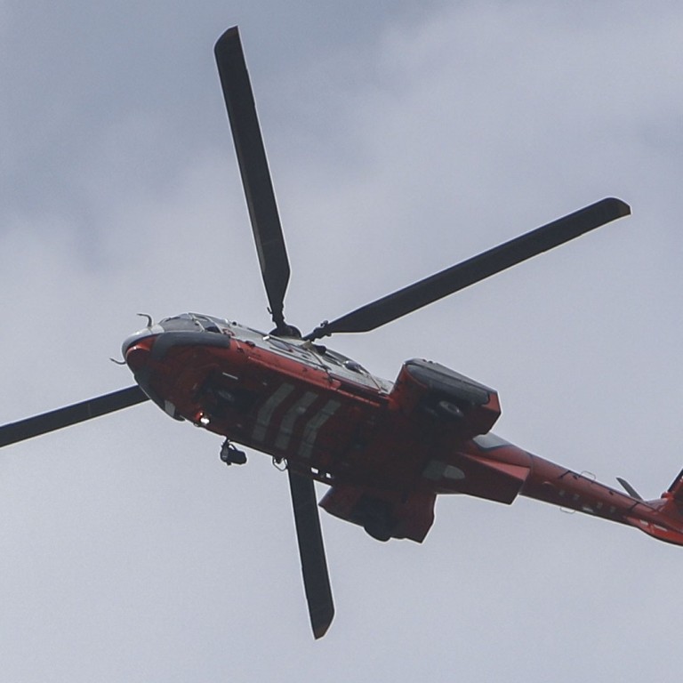 Filipino woman plunges to death while taking selfie at Hong Kong ...