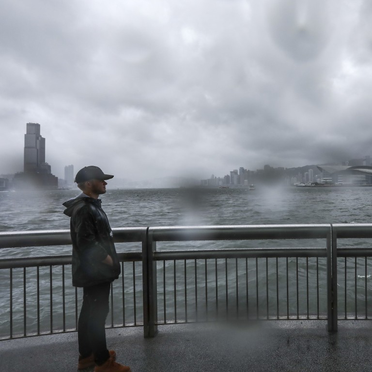 Amber rain signal and thunderstorm warning issued by Hong Kong ...