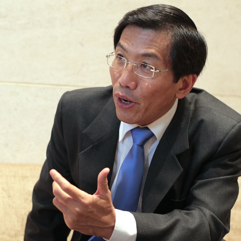 Singapore opposition politician Chee Soon Juan launches party manifesto ...