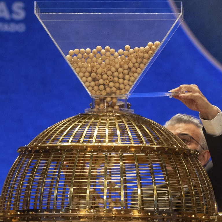 Celebrations as prizewinners announced in Spain’s €2.4 billion El Gordo ...