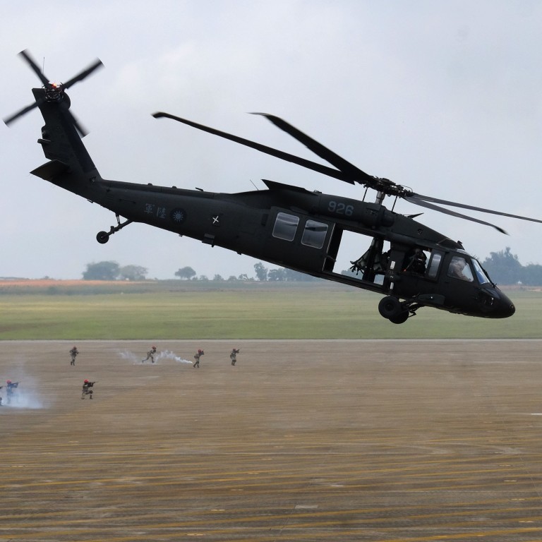 Search on for senior Taiwan military men in Black Hawk forced landing ...