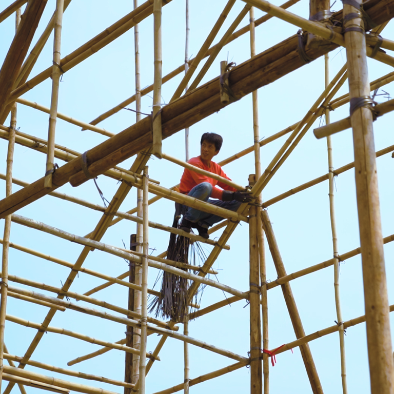 Hong Kong’s bamboo scaffolding: dangerous and difficult to work with ...