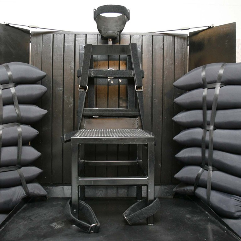 South Carolina makes death row inmates choose electric chair or firing ...