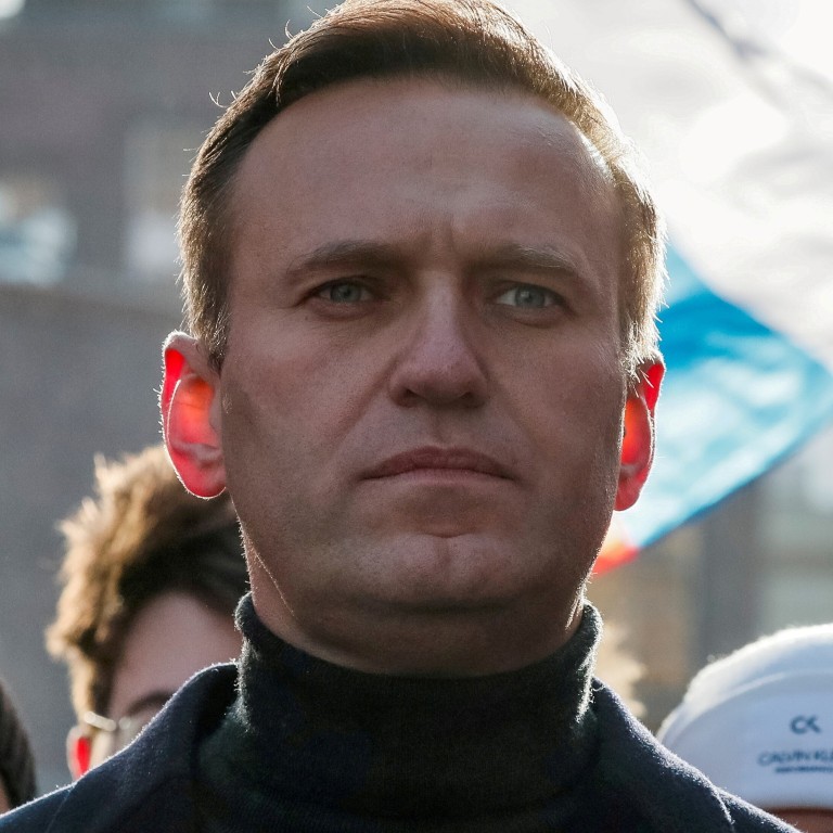 Russia Hits Putin Critic Alexei Navalny With New Charge That Could Add