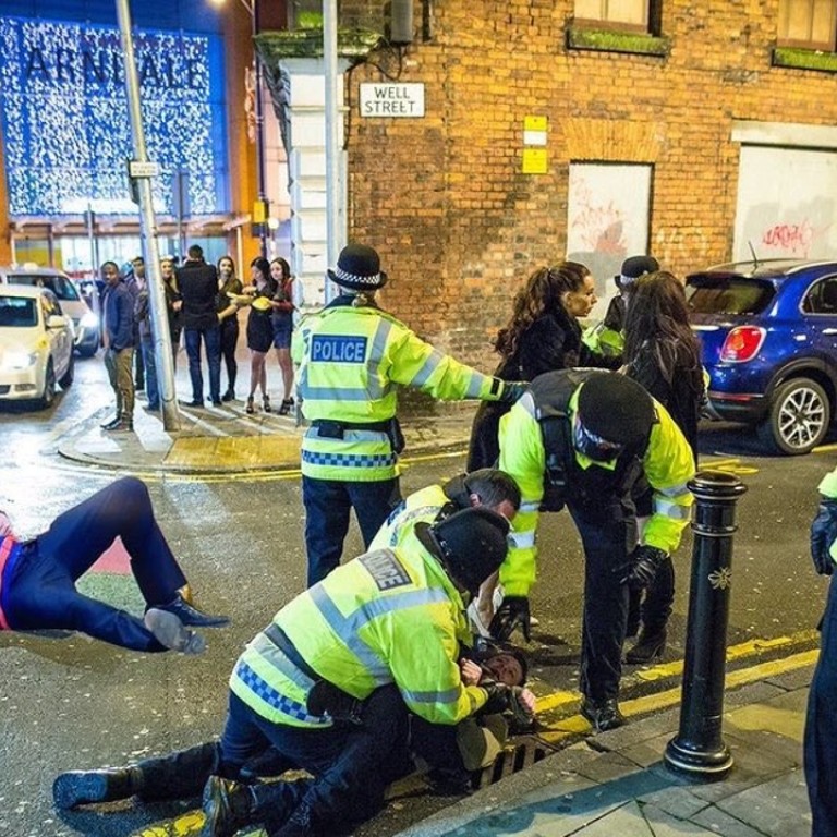 The Theatre of Memes: Manchester United boss’ bizarre ‘dive’ an ...