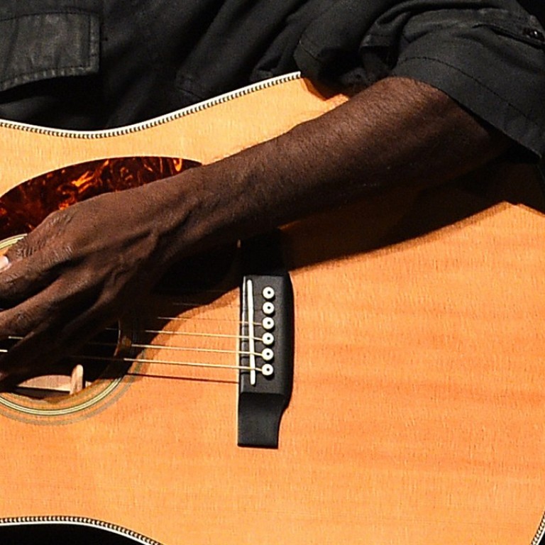 Tributes flow for acclaimed Australian Aboriginal singer Gurrumul, dead ...