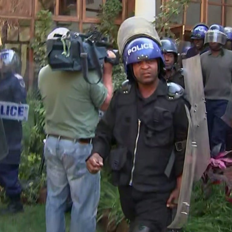 Zimbabwe riot police break up opposition press conference after ...