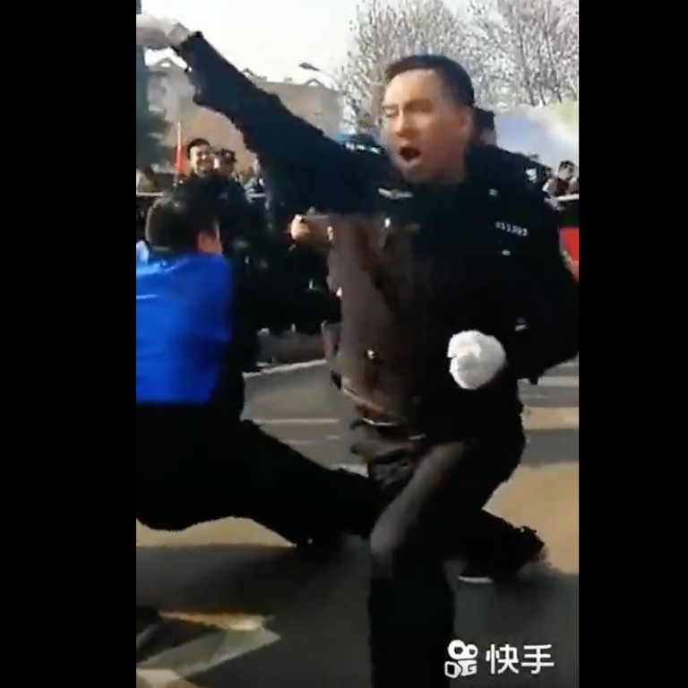 Chinese kung fu cop uses slick moves to motivate tug of war team ...