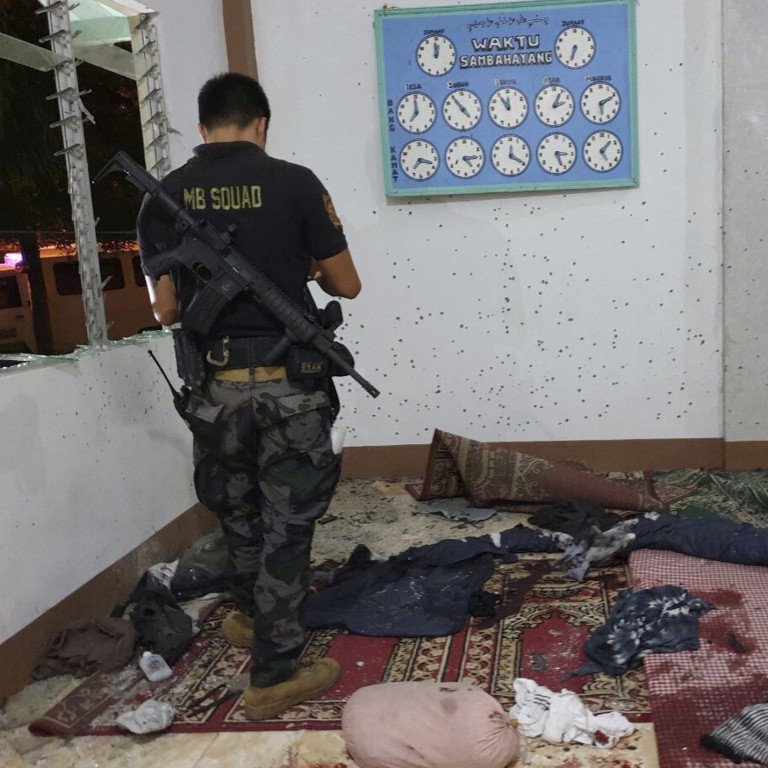 Philippines violence: two killed in grenade attack on Mindanao mosque ...