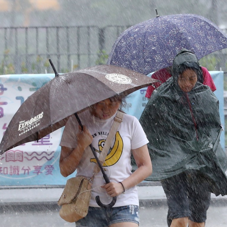 Thunder And Downpours In Hong Kong As Observatory Issues First Ever